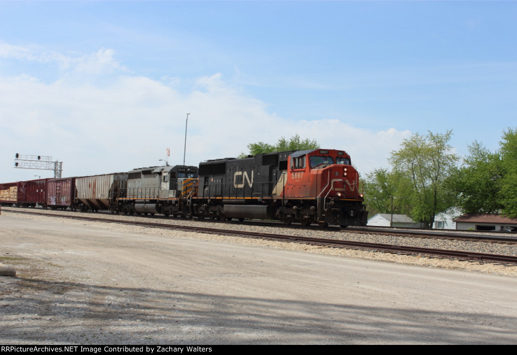 CN 5667 GTW 5948